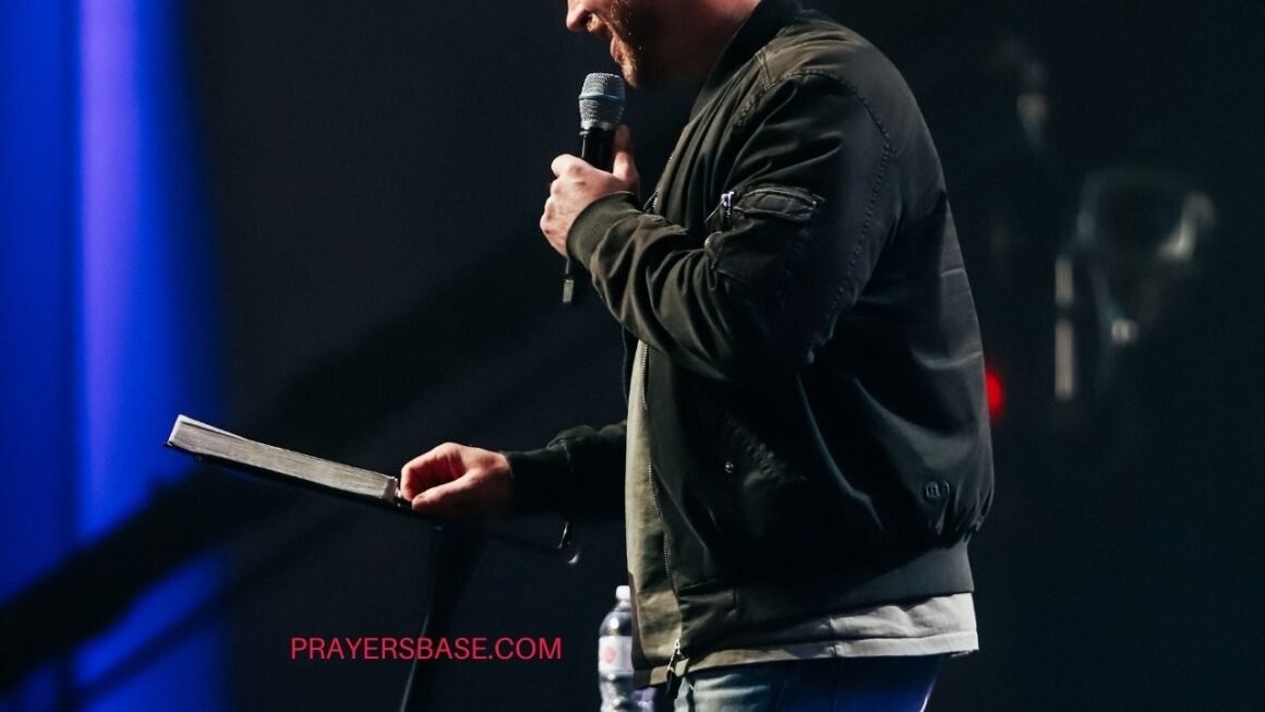 15 Powerful Intercessory Prayers for Pastors: Covering Your Spiritual Leaders in Prayer ...